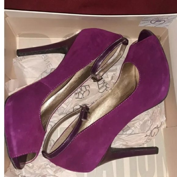 BCBGeneration | Shoes | Bcbgeneration Cranberry Peep Toe Stiletto Heels ...